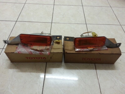 Toyota Corolla KE70 TE71 TE72 AE70 AE71 Front Bumper Corner Lights (NOS ...