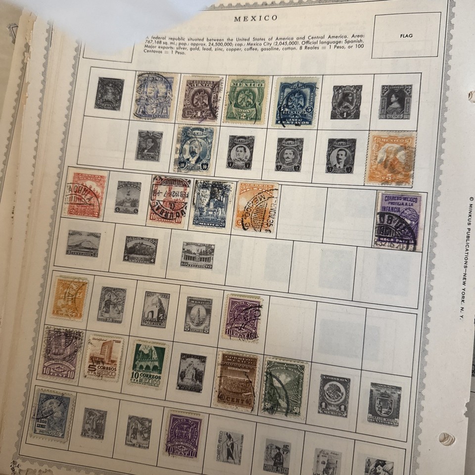 Harris Senior Statesman World Stamp Album/ The New World Wide Over 1000 ...