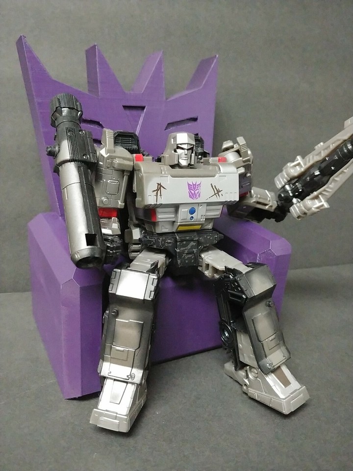 Transformers War for cybertron Earthrise Siege Throne Megatron Fig not ...