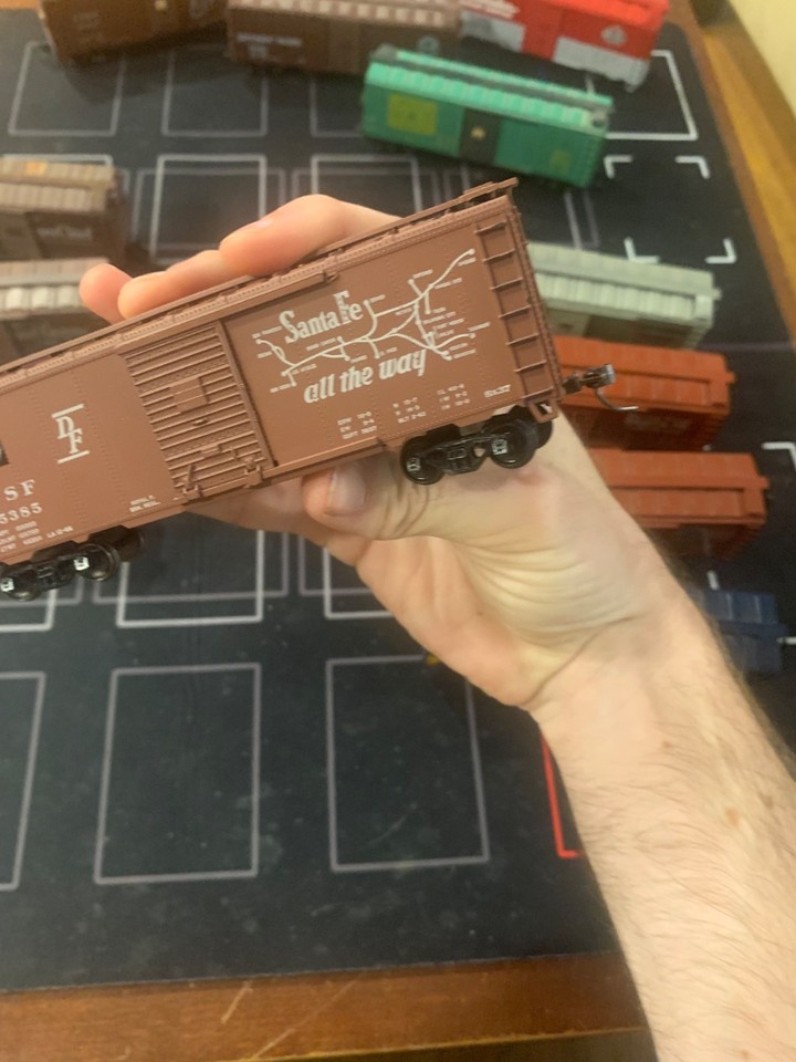HO scale 40ft Box Cars of Various Manufacturers Variety Pack | eBay