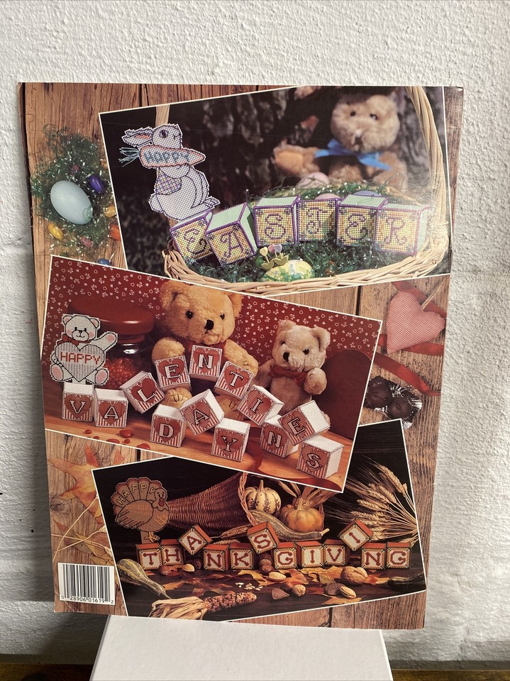 HOLIDAY BLOCKS CHRISTMAS THANKSGIVING PLASTIC CANVAS PATTERN BOOK HTF ...
