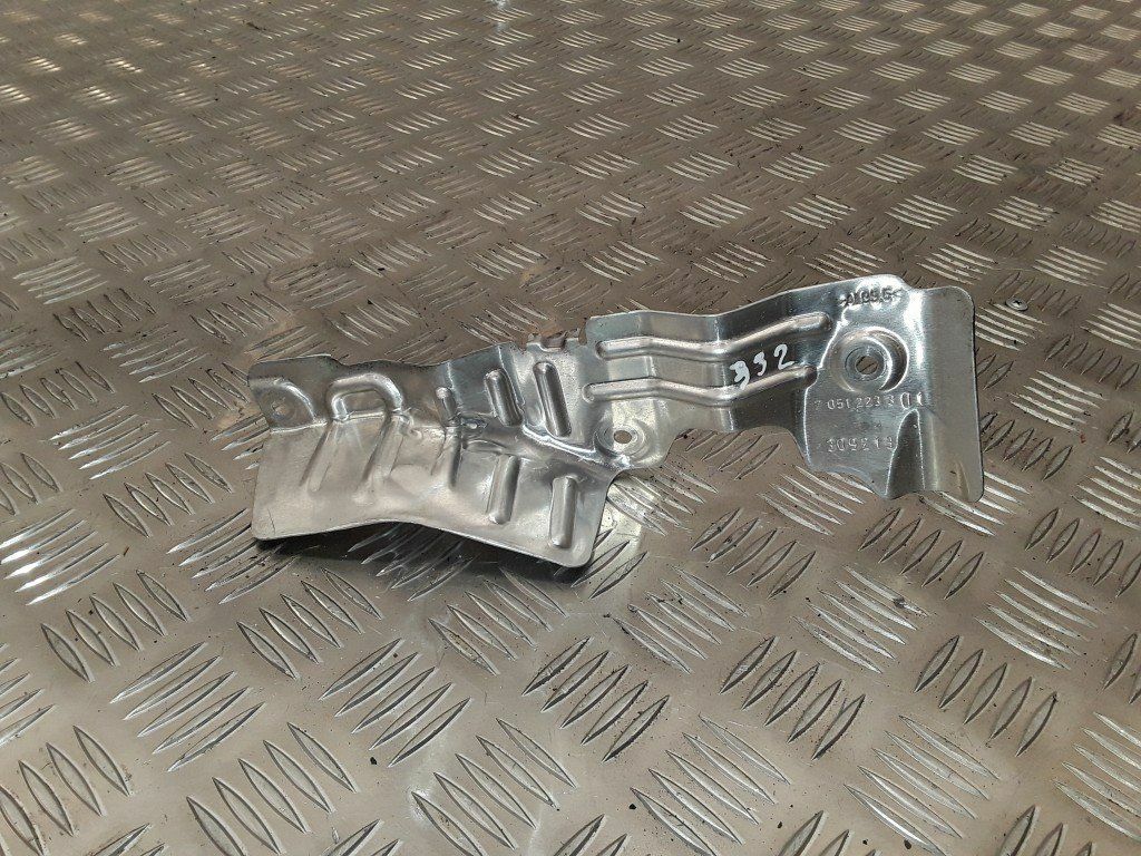 Toyota Auris E180 2014 Exhaust heat shield 7051223301 VEI2374 for sale ...