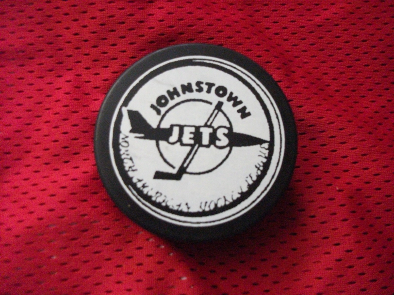 VINTAGE JOHNSTOWN JETS NAHL HOCKEY PUCK RARE & UNIQUE COLLECTIBLE ...