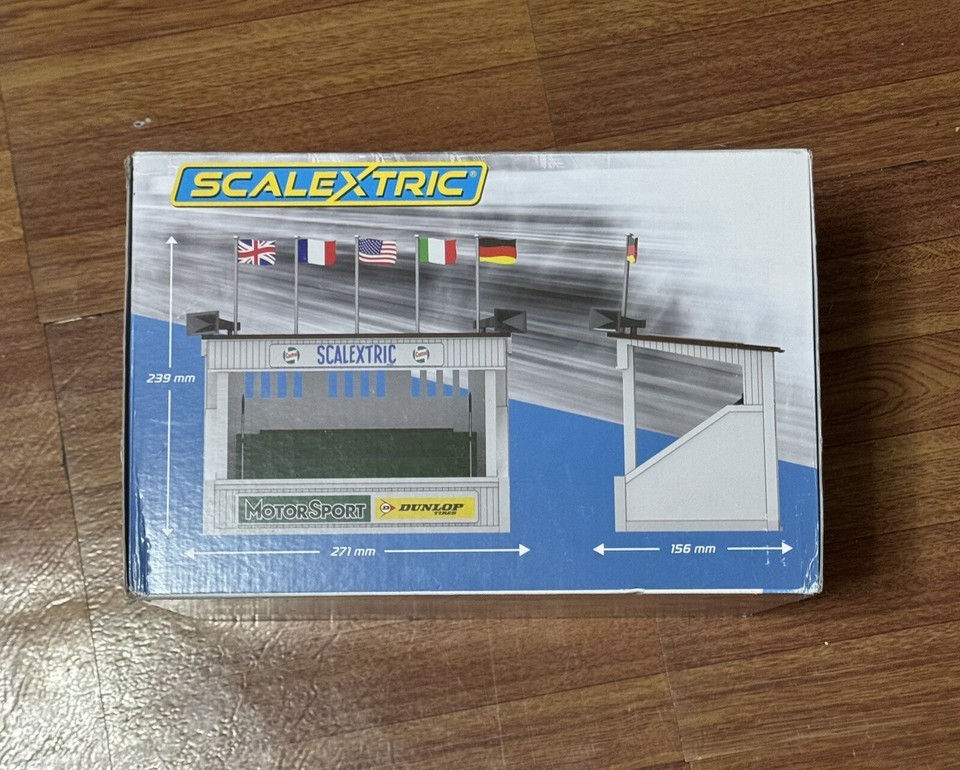 Scalextric C8190 Slot Car Classic Grandstand Resin Building 1:32 in Box ...
