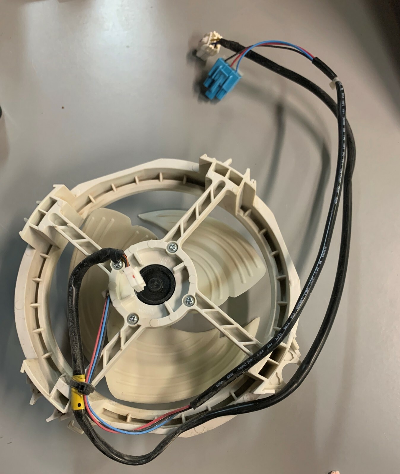 EAU62025701 LG / KENMORE REFRIGERATOR Condenser Fan Motor | eBay