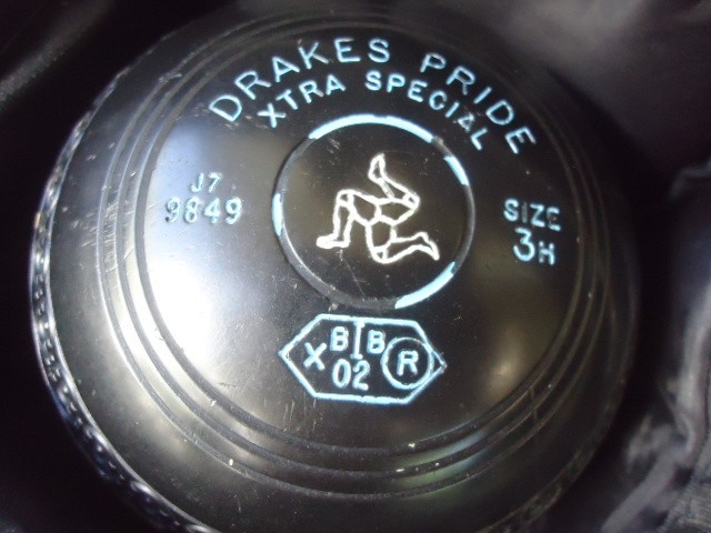 set lawn bowls size 3 heavy drakes pride xtra special & comfit pro ...