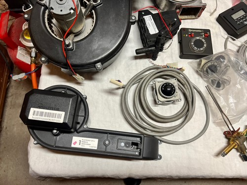 Truma Trumatic C3402 C4002 C6002 Ersatzteile Platine Motor Ventil ...