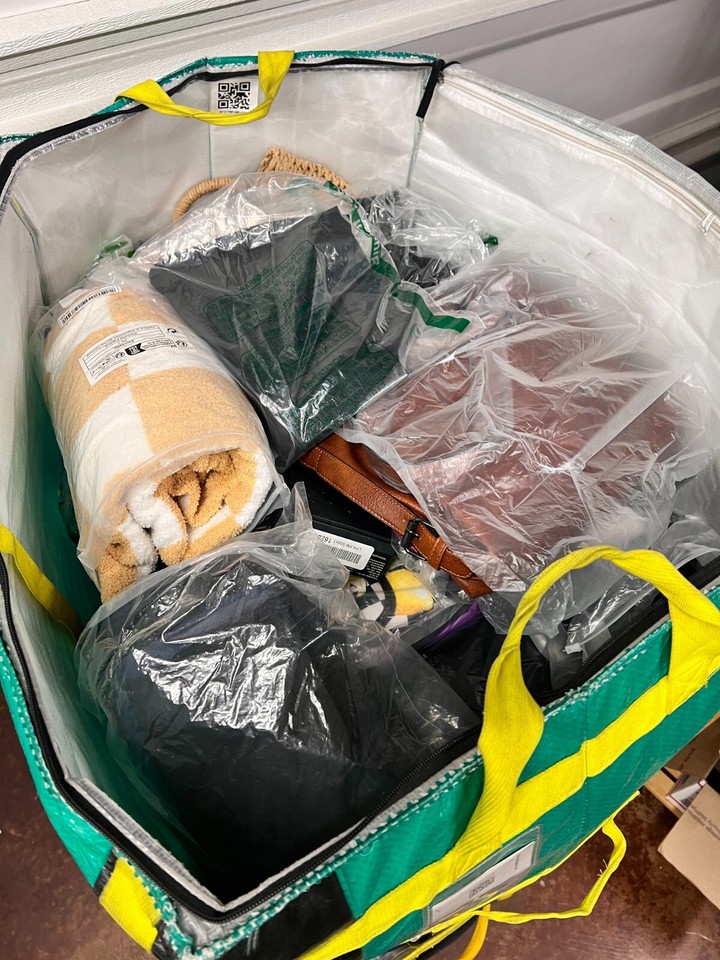 Amazon Liquidation Wholesale Overstock Returns Merchandise 30-35 Mixed ...