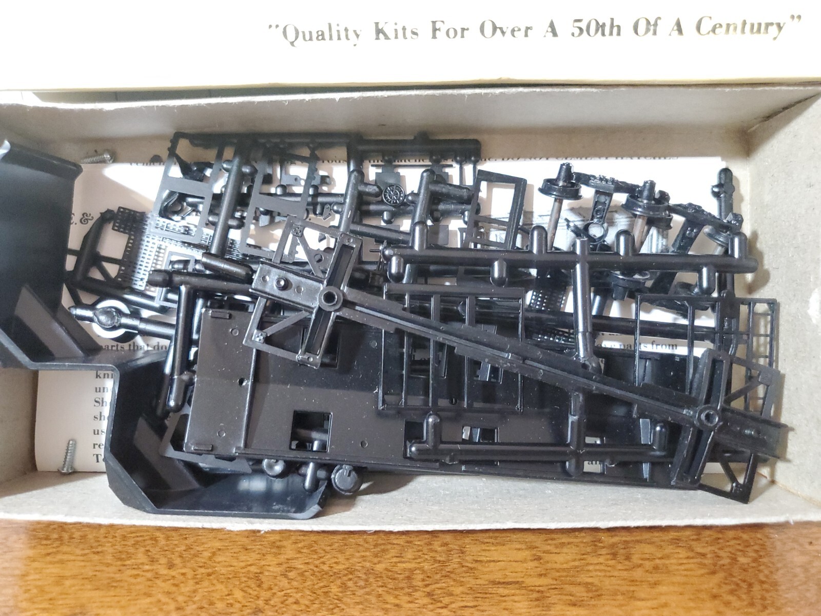 HO E&B Valley RR Co Kit - Clinchfield Covered Hopper CRR 60056 unbuilt ...