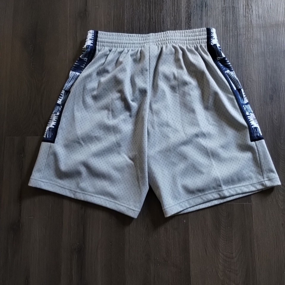 Large Mitchell & Ness Georgetown Hoyas Swingman Basketball Shorts Mens ...