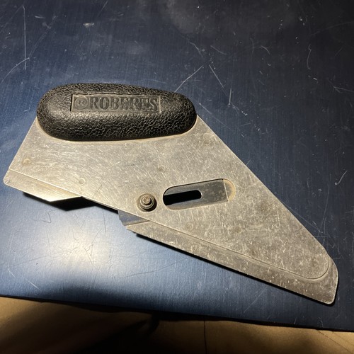 Roberts Cushion Back Carpet Cutter - Model 10-146 with Adjustable Blade ...