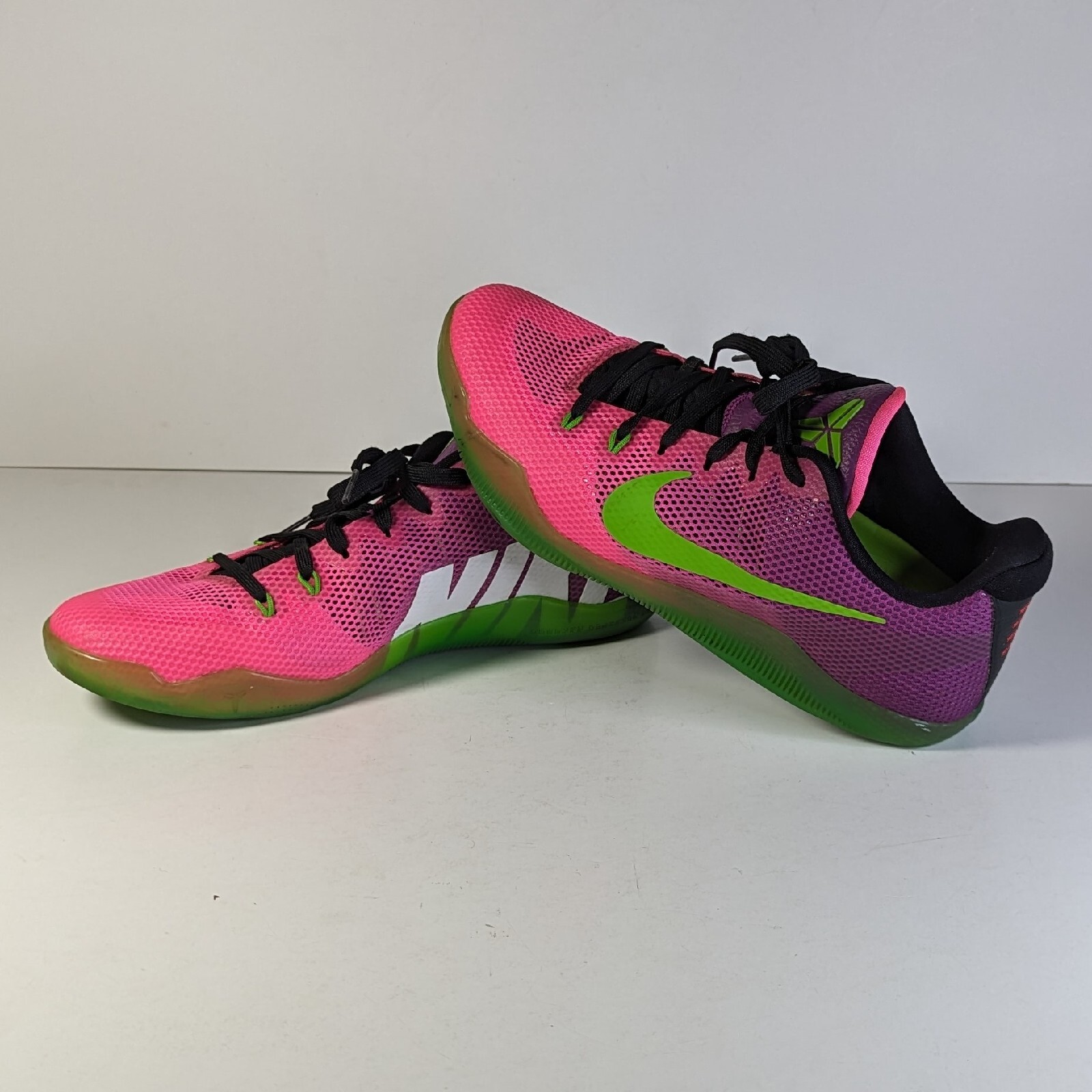 Nike Kobe 11 XI Low EM Mambacurial Hot Pink Neon Flas… - Gem