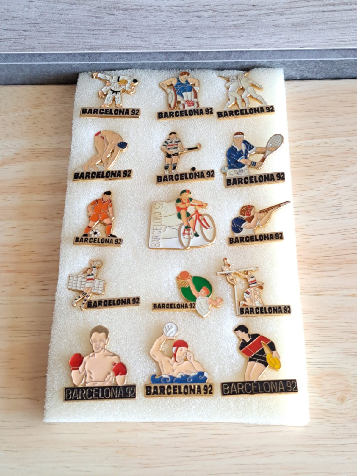 Olympic Pin 15 Badge NOC IOC BARSELONA 1992 Olympic Games Paralympic ...