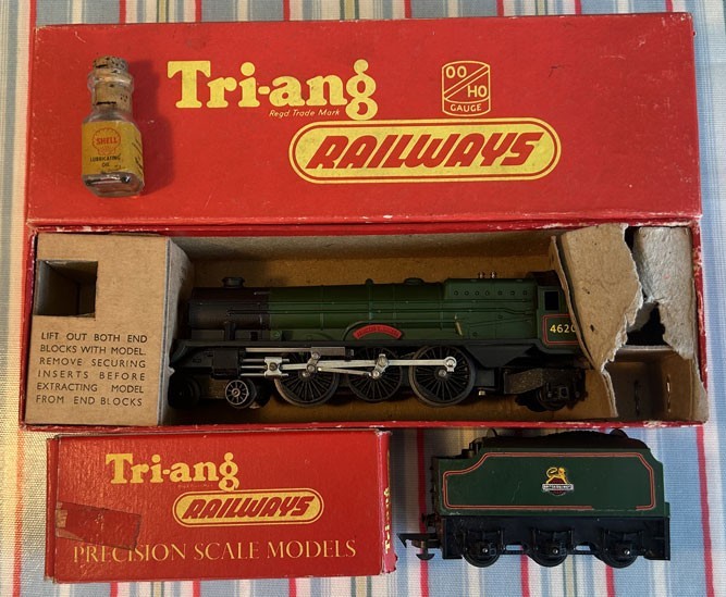 Tri-ang R53 - OO Gauge, BR Princess Elizabeth loco & tender, good ...