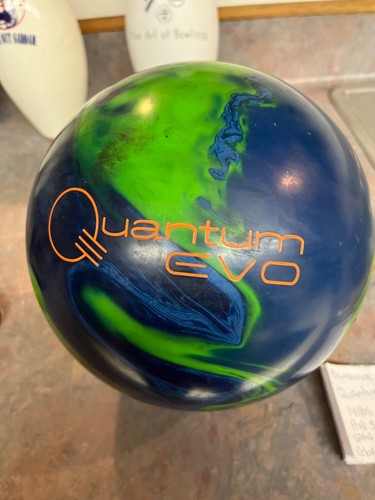 BRUNSWICK QUANTUM EVO SOLID Bowling Ball 14lbs 15oz pin 3-4 LOW GAMES $$$ | eBay
