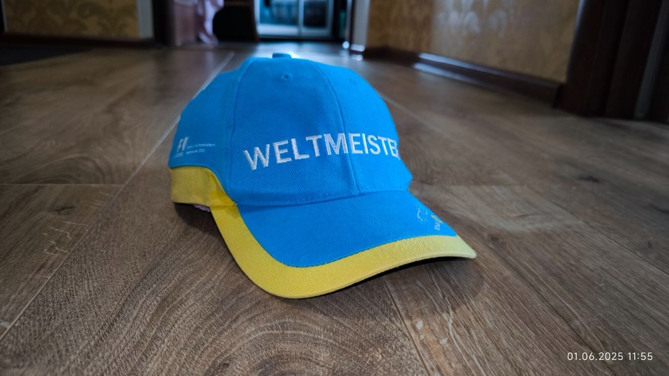 Vintage Renault Cap Weltmeister 2005 F1 Racing Team Blue Formula One ...