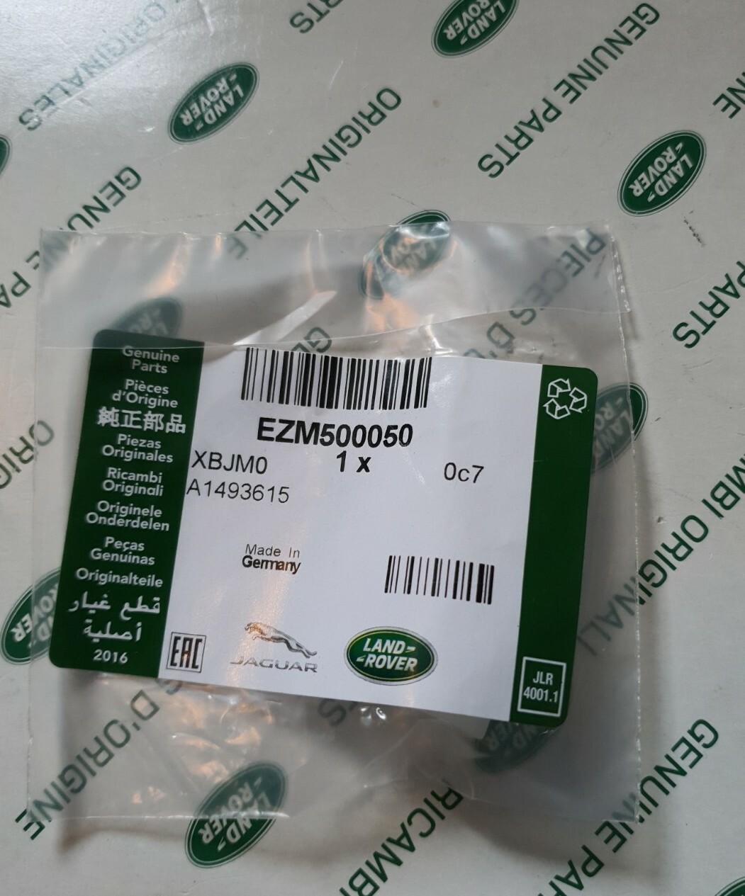 Genuine Land Rover Defender Door Casing Fir Tree Fastener EZM500050 for ...