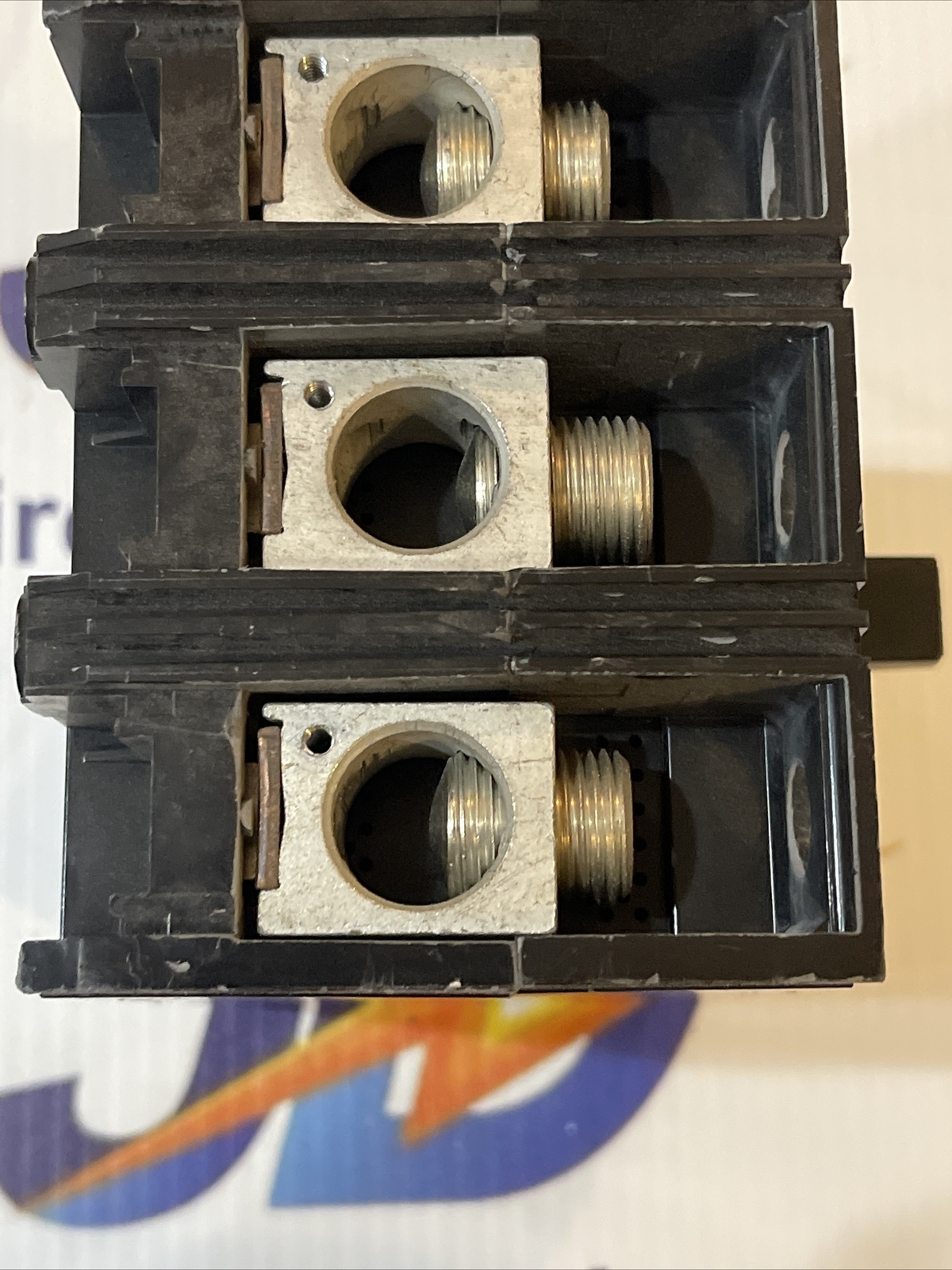 Square D KAL36225 225 KAL362256152 A 3-Pole Molded Case Circuit Breaker ...