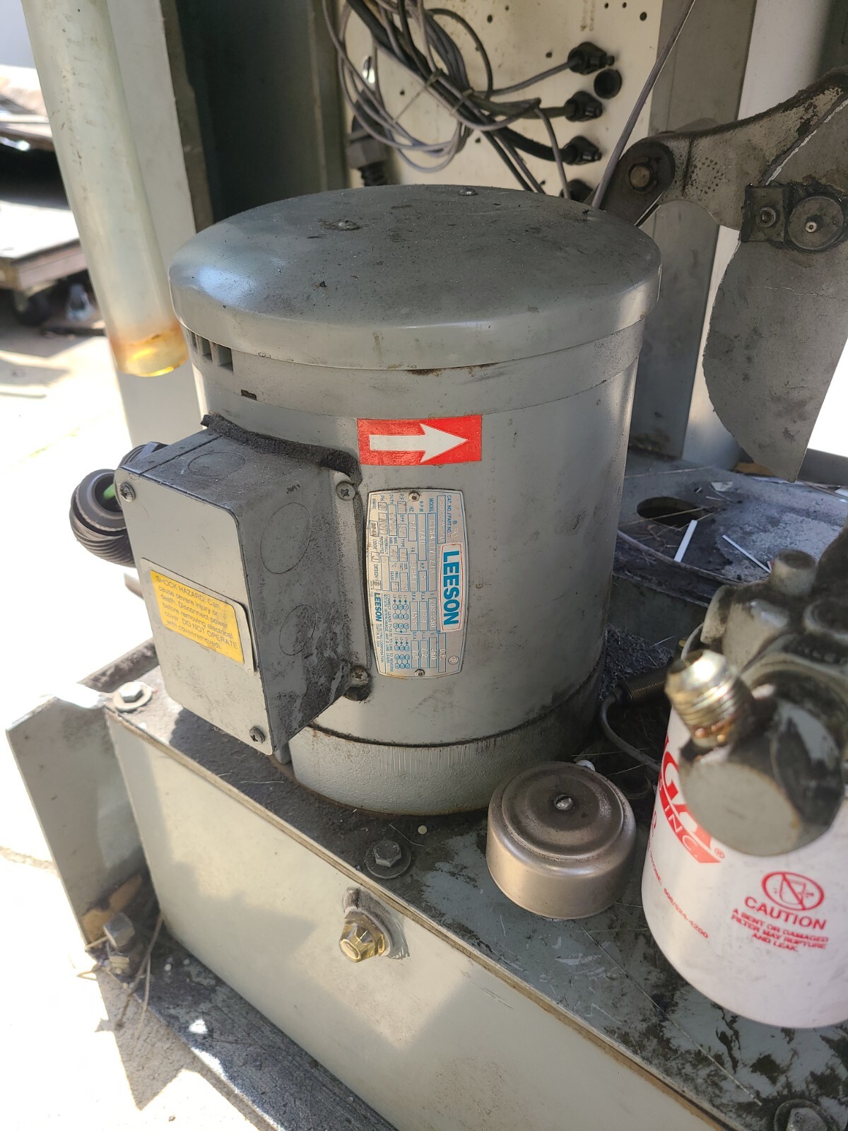 Challenge 305 MPC, CRT, Paper Cutter Main Hydraulic Motor Lesson ...