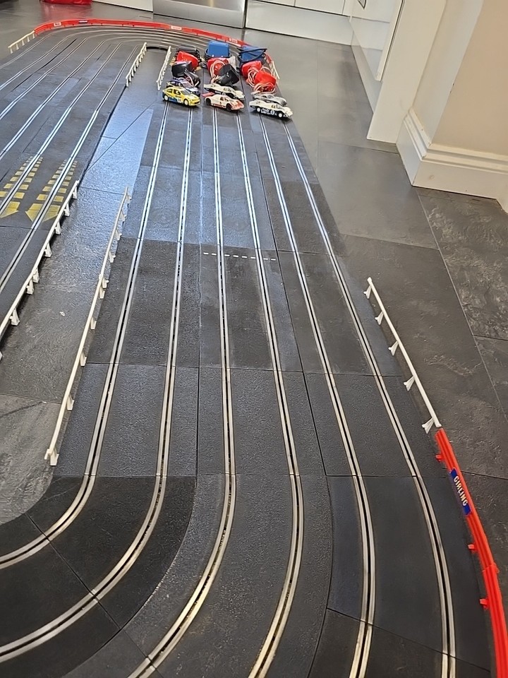 Scalextric Classic Track Layout 6 Lane Racing With Cars Scalextric ...