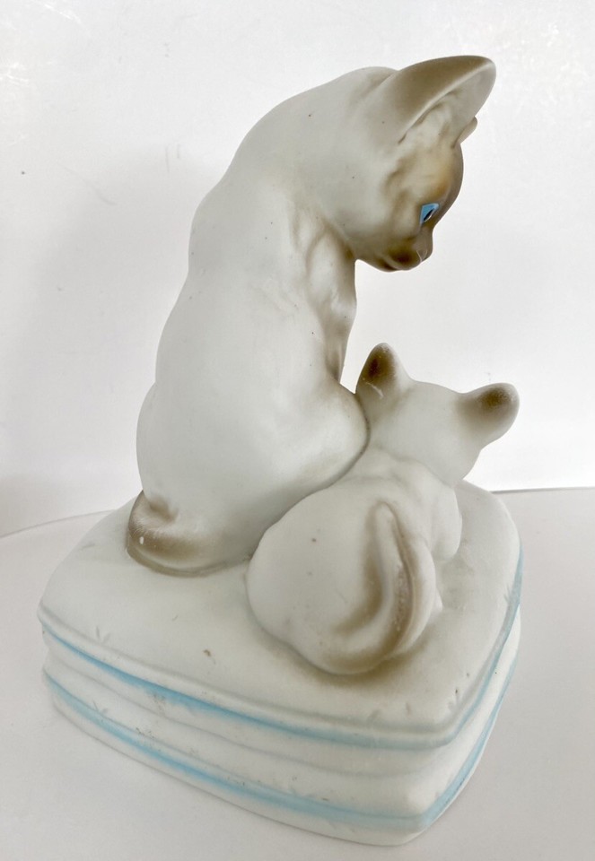 Vintage 1982 Mann Music Box Siamese Cat Kitten Plays -You Light Up My ...