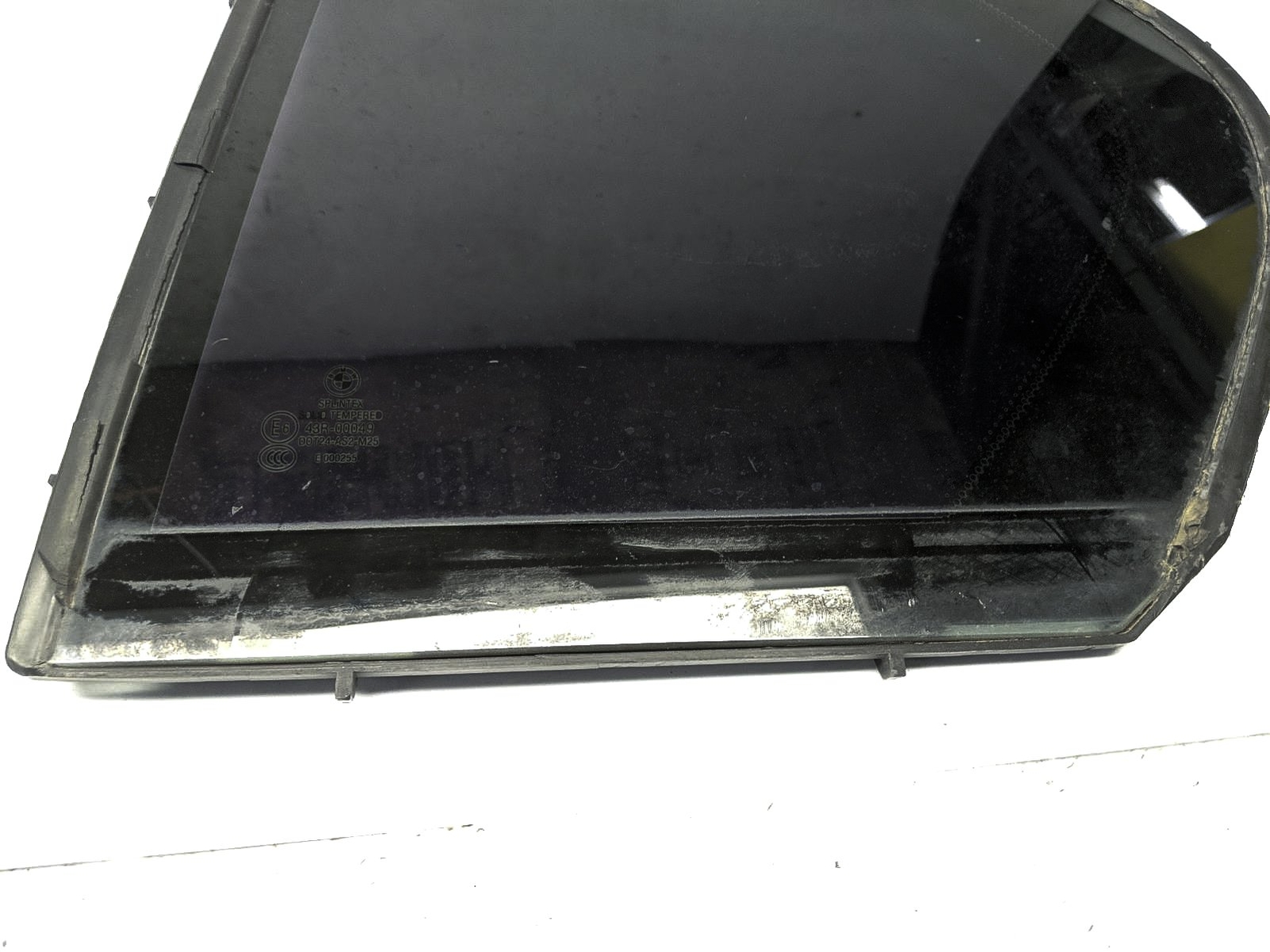 BMW 530i 2003-10 Left Rear Door Fixed Glass Green OEM PN 51357033643 ...