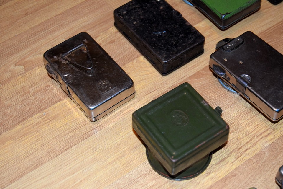 LOT OF 11 VINTAGE POCKET FLASHLIGHT SIGNAL TORCH LIGHT LAMP LANTERN ...