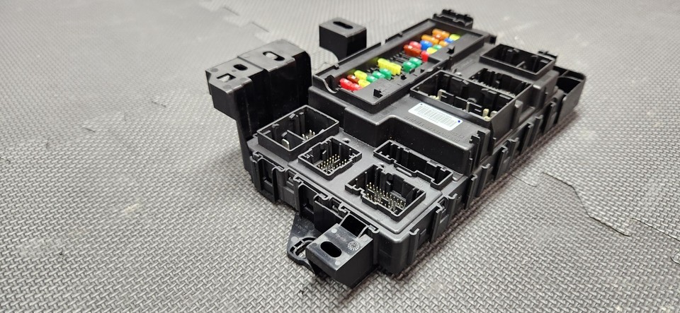 2016 Ford Mustang GT BCM Body Control Module "GR3T 15604 HFC" OEM | eBay