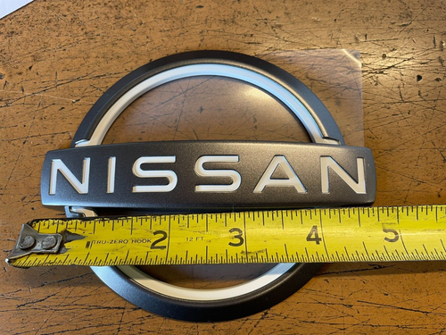NEW OEM NISSAN ROGUE 2021-2023 REAR HATCH EMBLEM -NEW STYLE WHITE ...