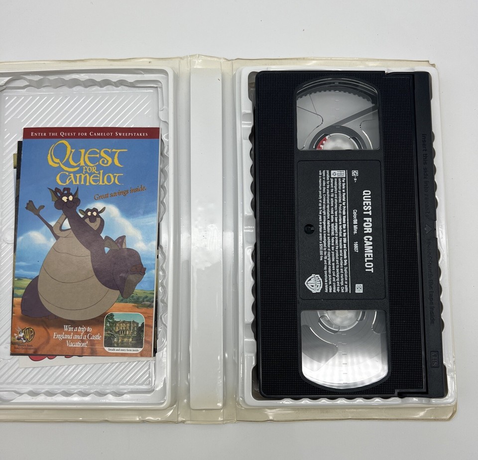 Quest For Camelot (VHS, 1998, Warner Brothers Family Entertainment Clam ...