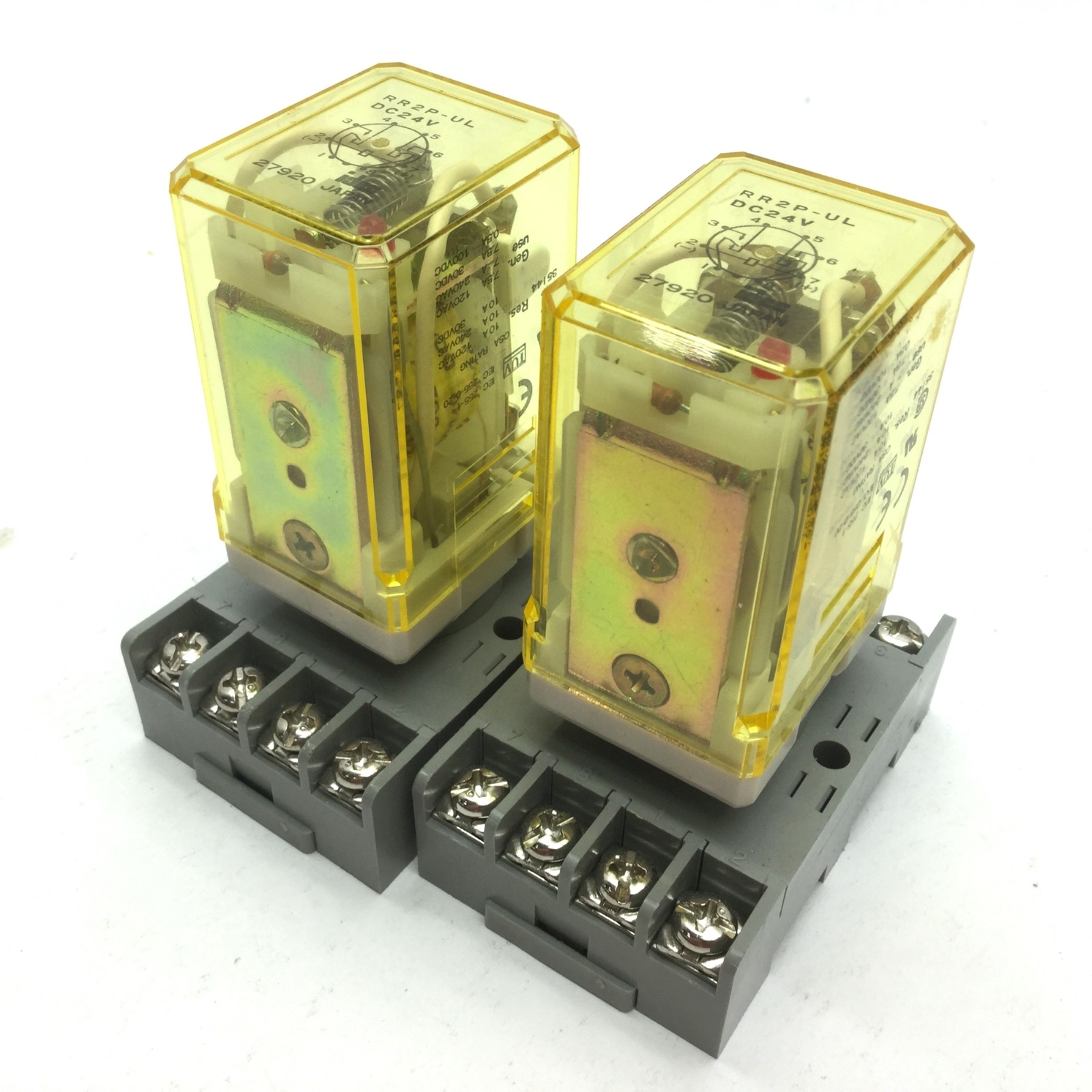 Lot of 2 IDEC RR2P-UL DC24V Power Relays With SR2P-06 Din Rail Mount ...
