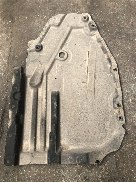 BMW X5 F15 Underbody Fuel Tank Right Side Cover 7325392 2014 for sale ...