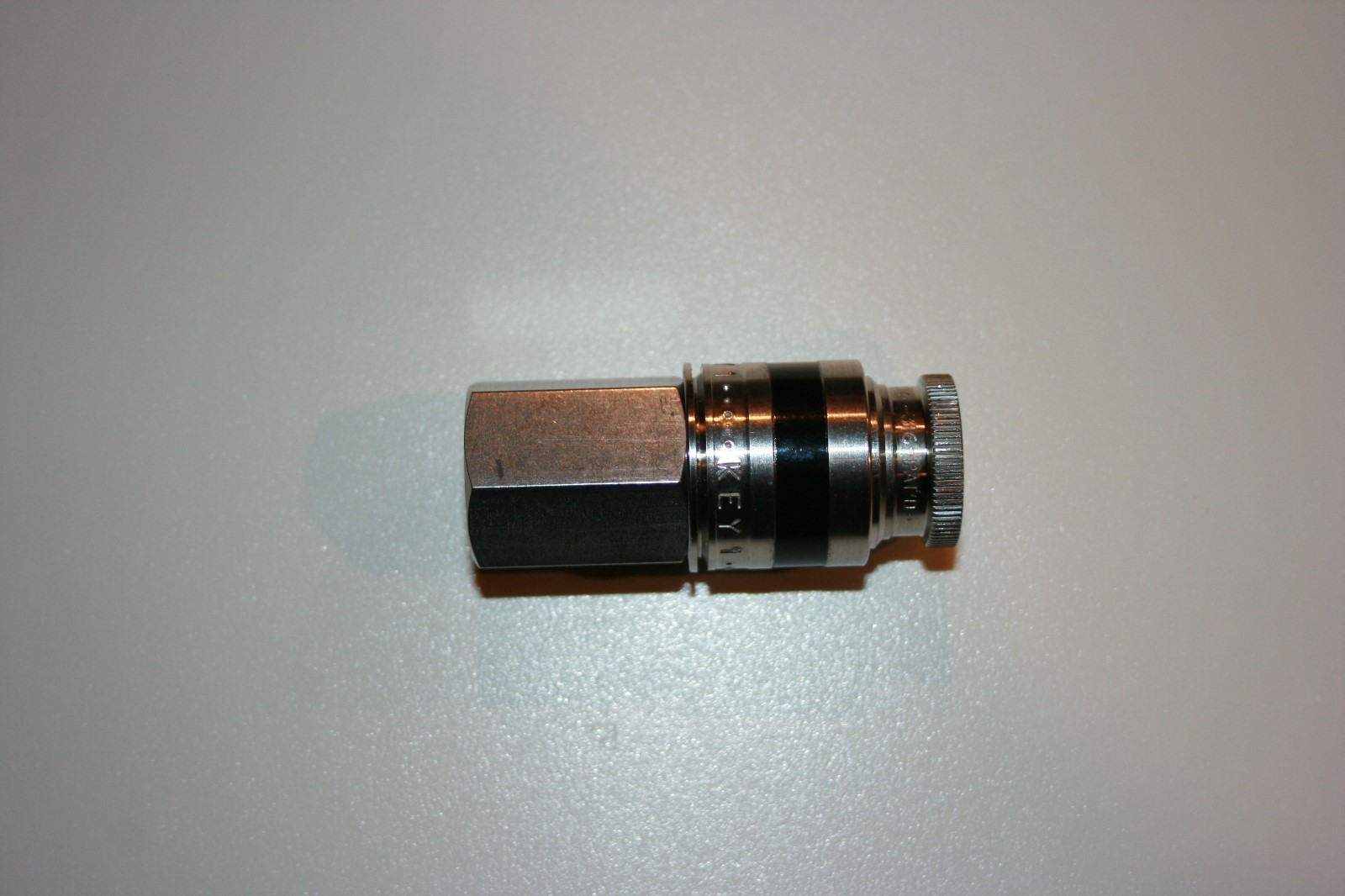 SWAGELOK SS-QT4-D-6PFK1 STAINLESS DESO CAMBER QUICK CONNECT KEY 1 BLACK ...