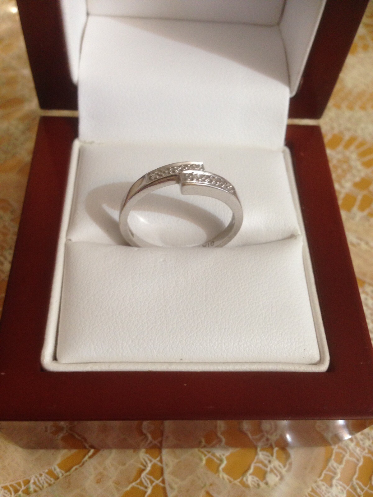 9ct Solid Gold & Diamonds Wedding Ring - Gem