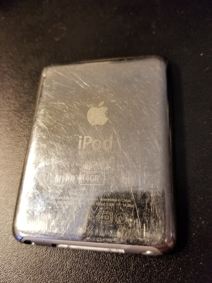 Apple iPod Nano 3rd Generation 4GB USB MP3 Player Silver A1236 Dead ...