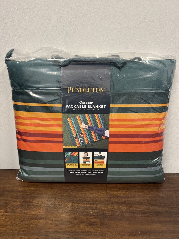 Pendleton Outdoor Packable Blanket Picnic Tailgate Folds & Zips 60x72 ...