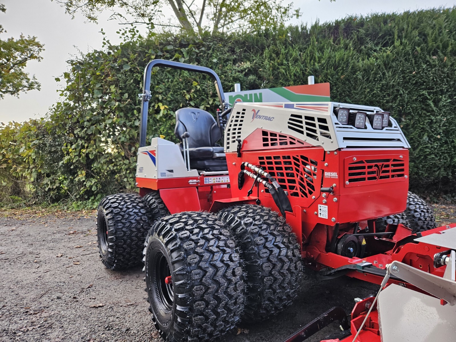 VENTRAC 4520Y KUBOTA ARTICULATING DIESEL SLOPE TRACTOR 8 WHEEL CONTOUR ...