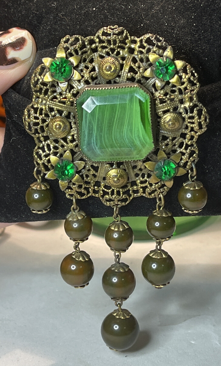 Green Porphyry Glass & Bakelite Dangle Pin Vintage Ge… - Gem