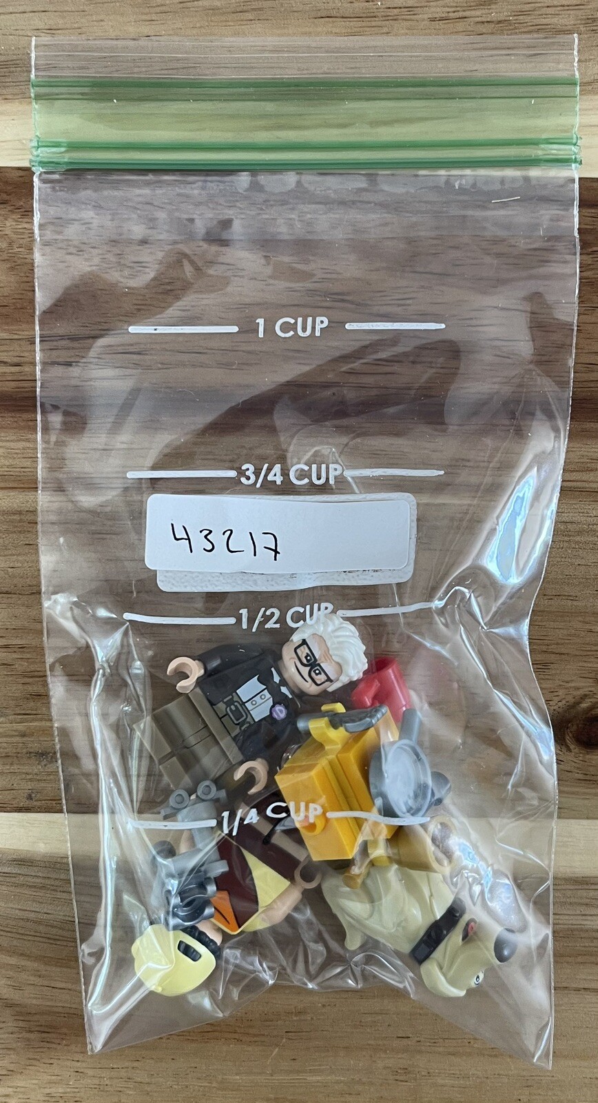 LEGO CARL RUSSELL & DUG MINIFIG LOT disney pixar minifigures 43217 dog ...