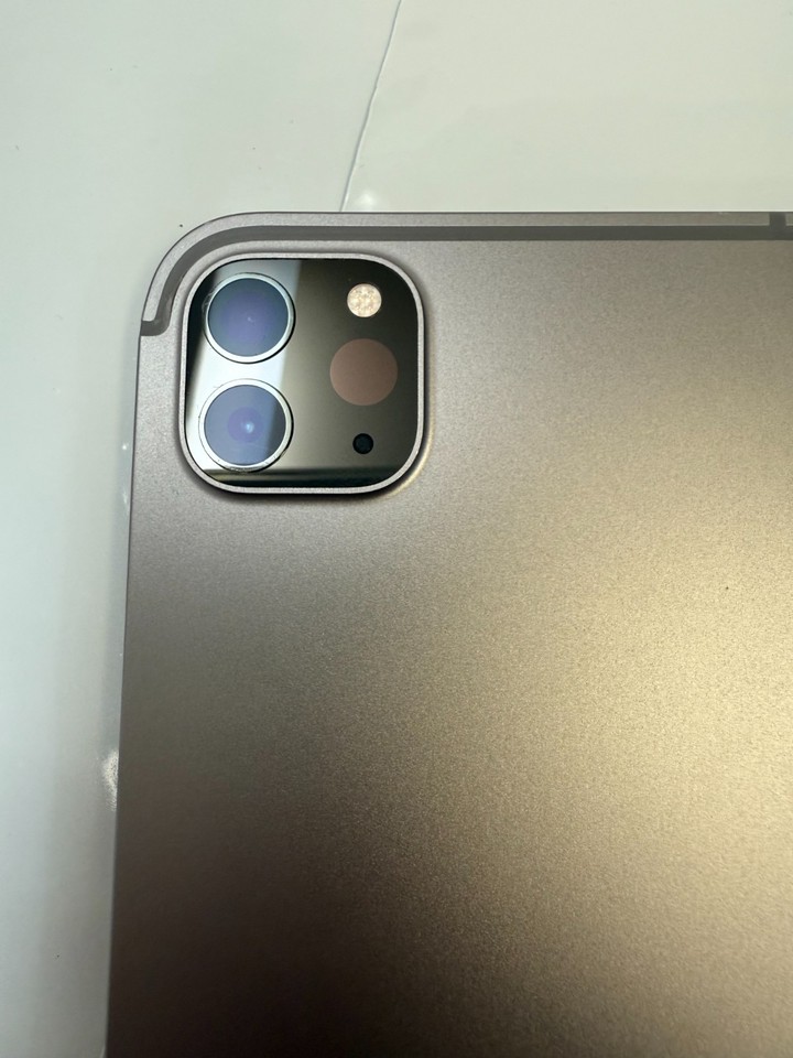 Apple iPad Pro 12.9-inch (6th generation) A2764 128 GB, Wi-Fi + 5G, 12. ...