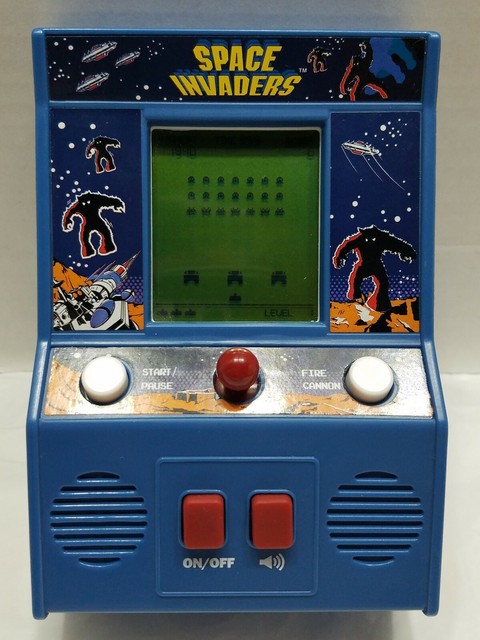Space Invaders Portable Hand Held Electronic Classic Taito Arcade Video ...