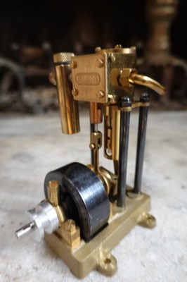 Vintage SAITO VERTICAL LIVE STEAM ENGINE SINGLE PISTON MARITIME Made In ...