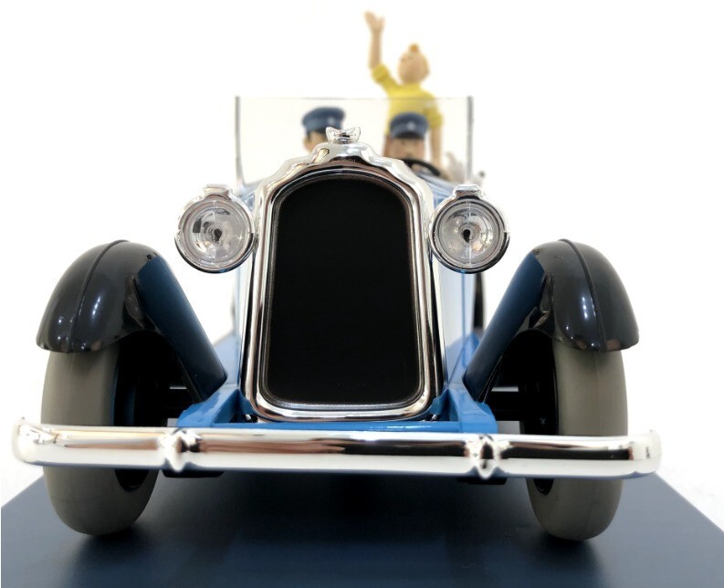 HERGE TINTIN CHRYSLER IMPERIAL PARADE #19 Car Figure 1/24 Authentic ...
