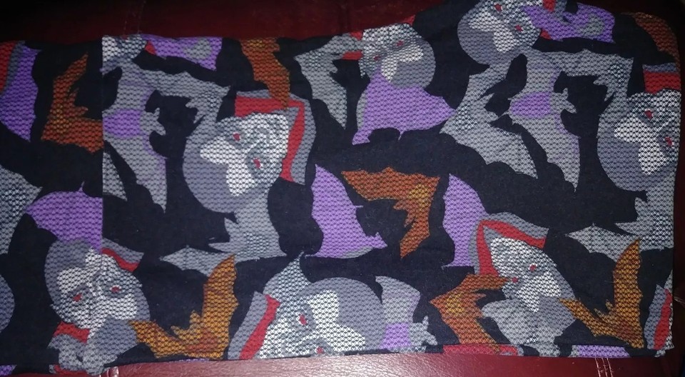 Lularoe TC2 tall & curvy 2 Halloween Leggings pixelated Dracula bats ...