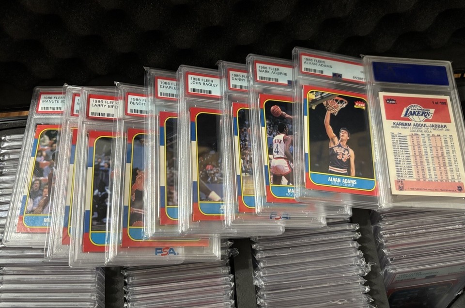 1986 FLEER PSA SET 131/132. 9/11 Stickers PSA 9 + CASE. No MJs/no ...