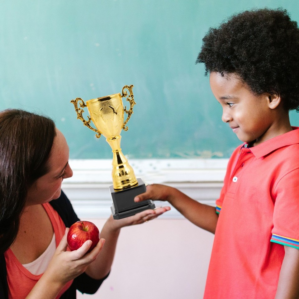Sports Competition Trophy Game Award Kids Soccer Business Trophies ...