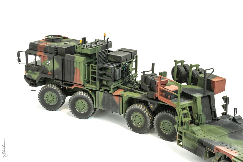 1:35 Bundeswehr Rheinmetall UTF SLT 2 HX81 Elefant Doll 70t. Anhänger ...