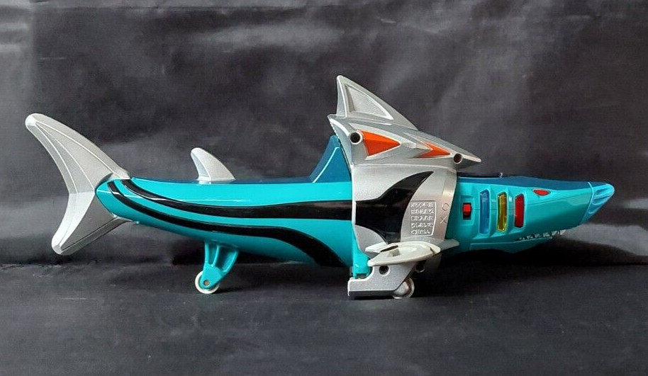 Power Rangers Jungle Fury Shark Ranger