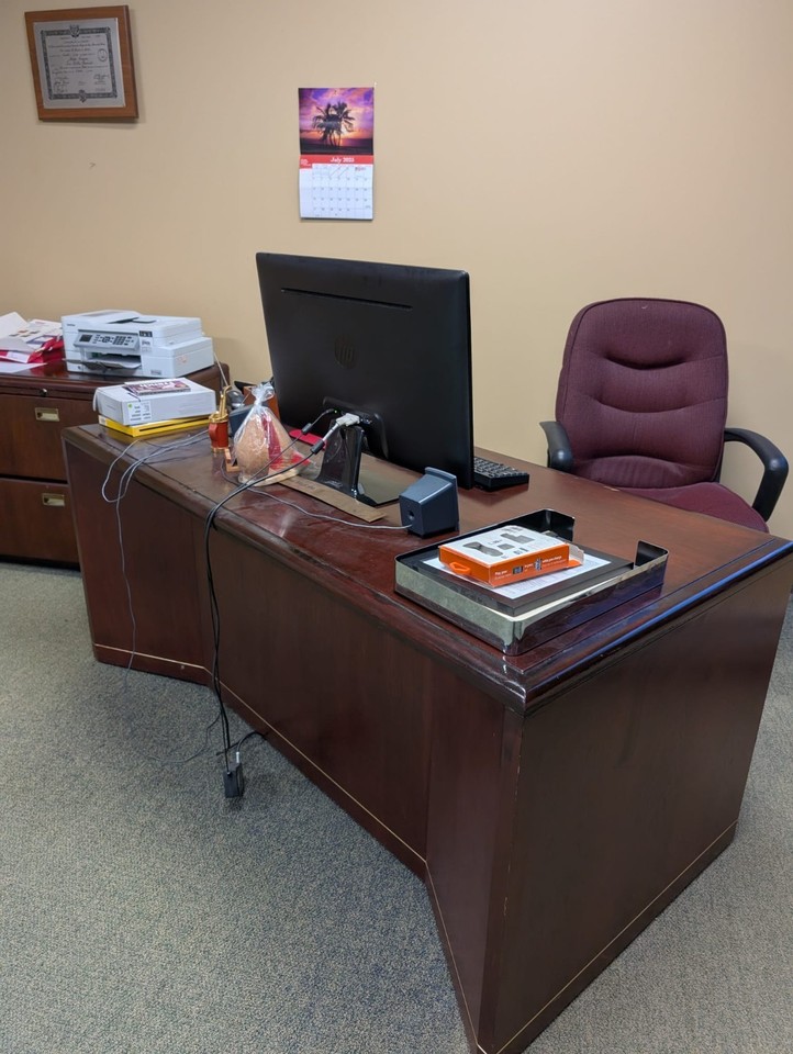 Executive Cherry Wood Office Desk – Solid, Heavy, Professional Quality ...