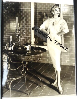 PHOTO HOWARD GREER MODE mannequin ensemble robe petite veste blanche ...